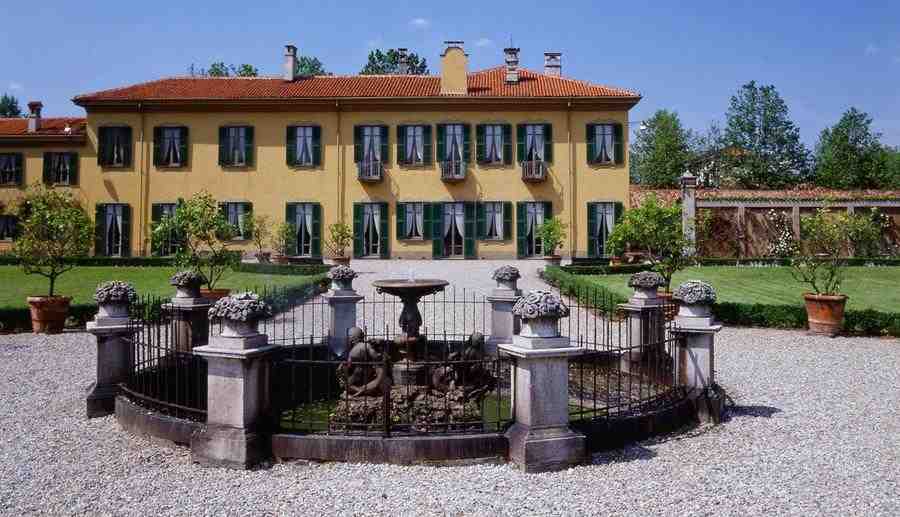 Villa La Valera Villa / Palazzo